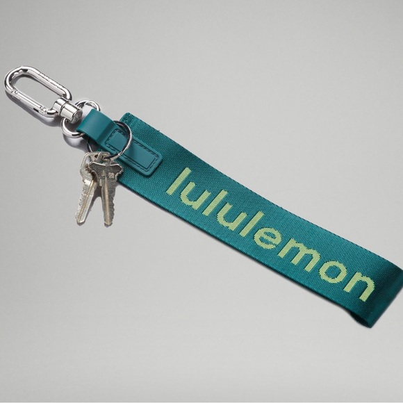 lululemon athletica | Accessories | Never List Keychain In Jasper Green ...